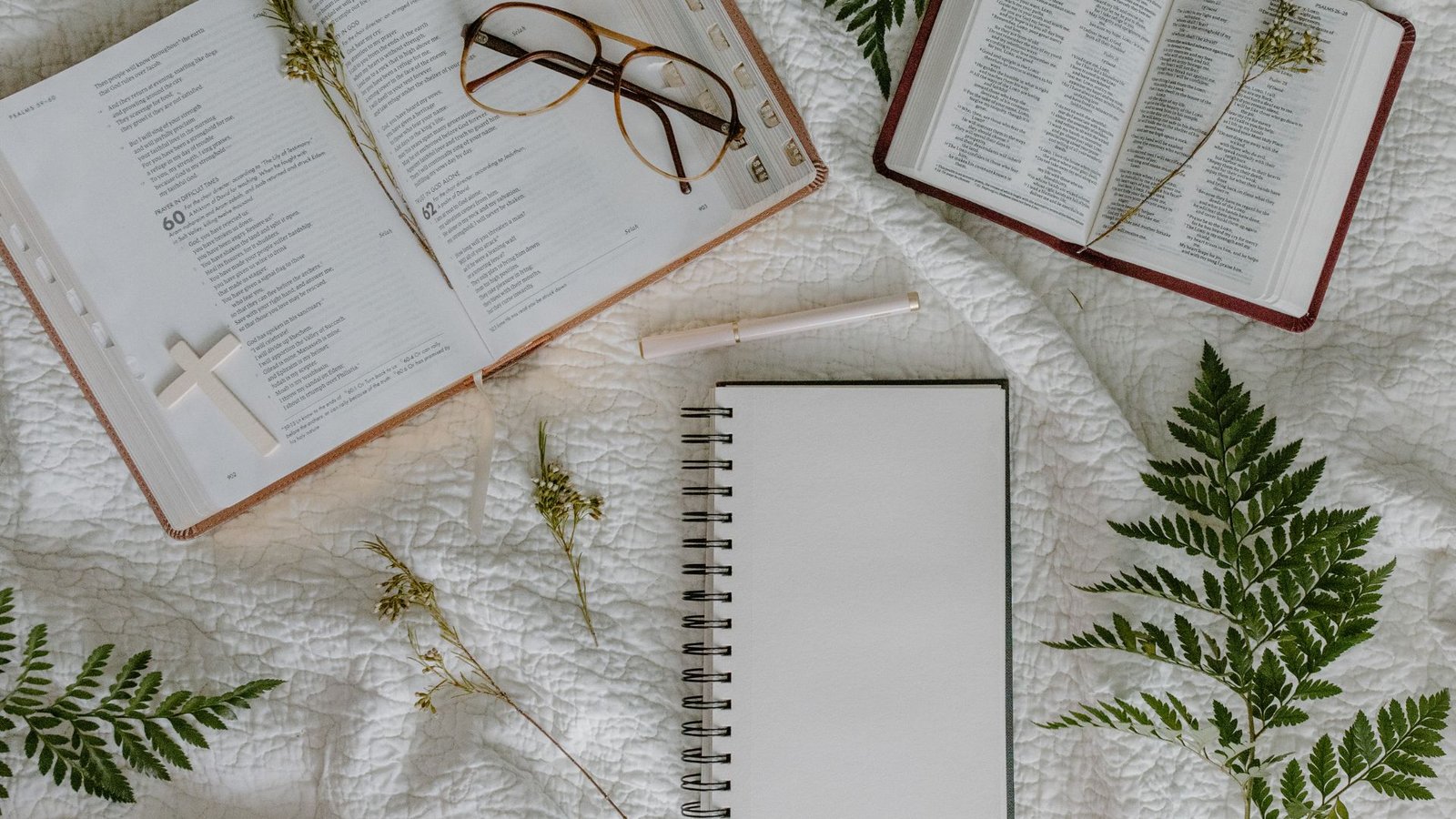 Verses in the Bible About Strength: 13 Best Scriptures for Courage
